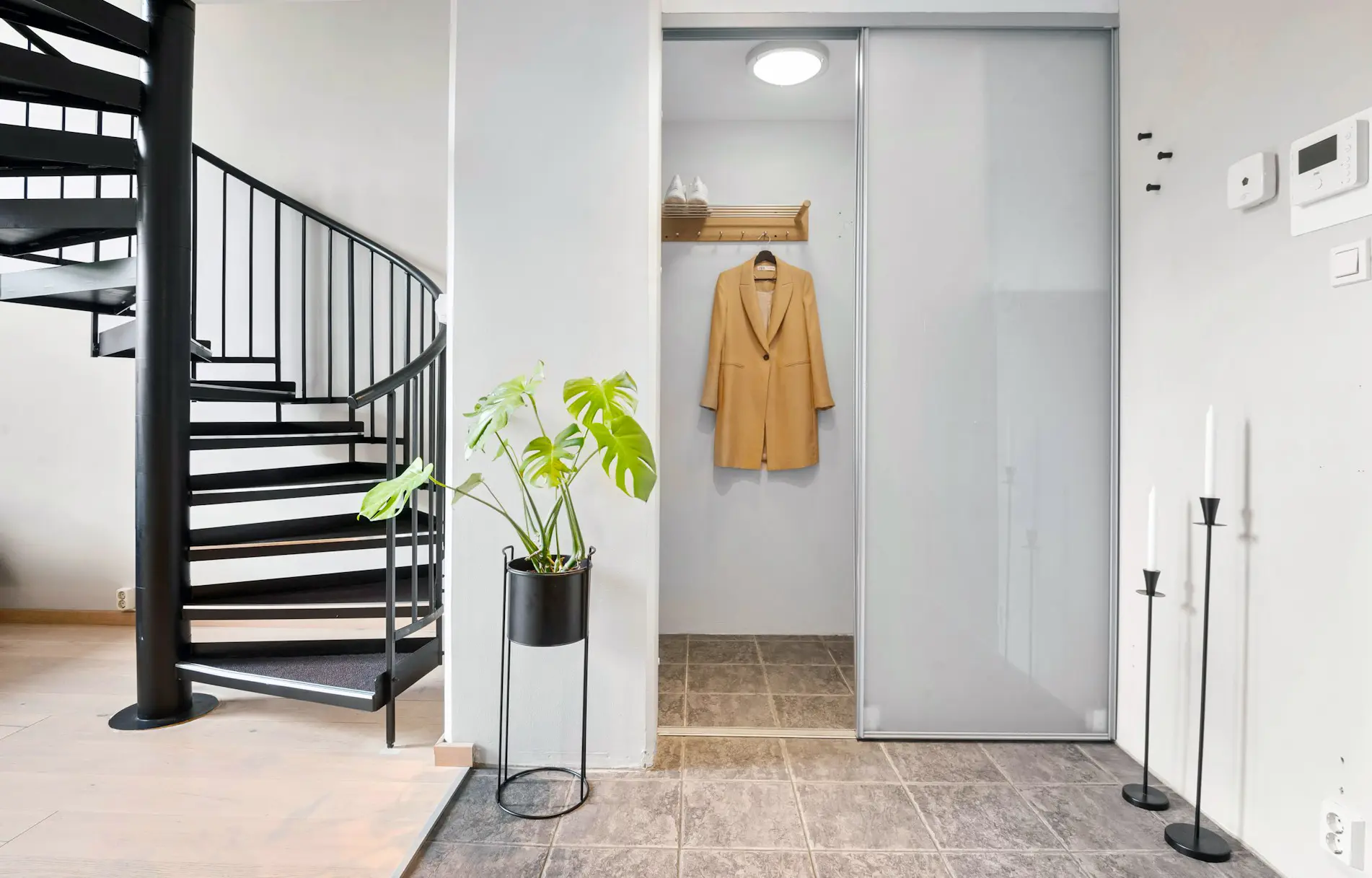 ᑕ ᑐ Interior Stair Railings Design Trends for 2026