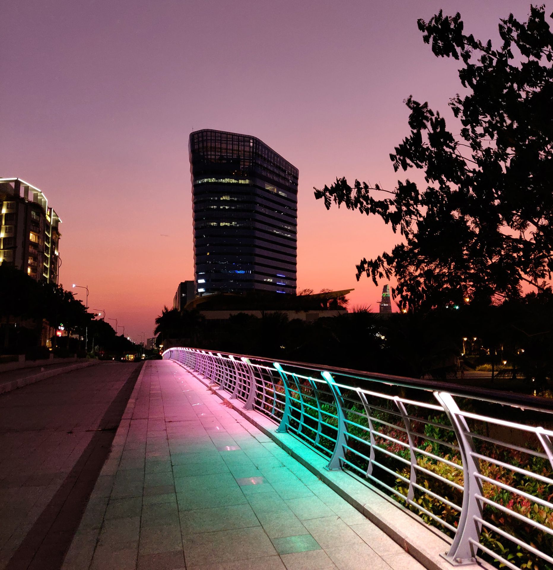 ᑕ ᑐ Deck Railing Lighting Ideas - Cool Handrails for Your Home