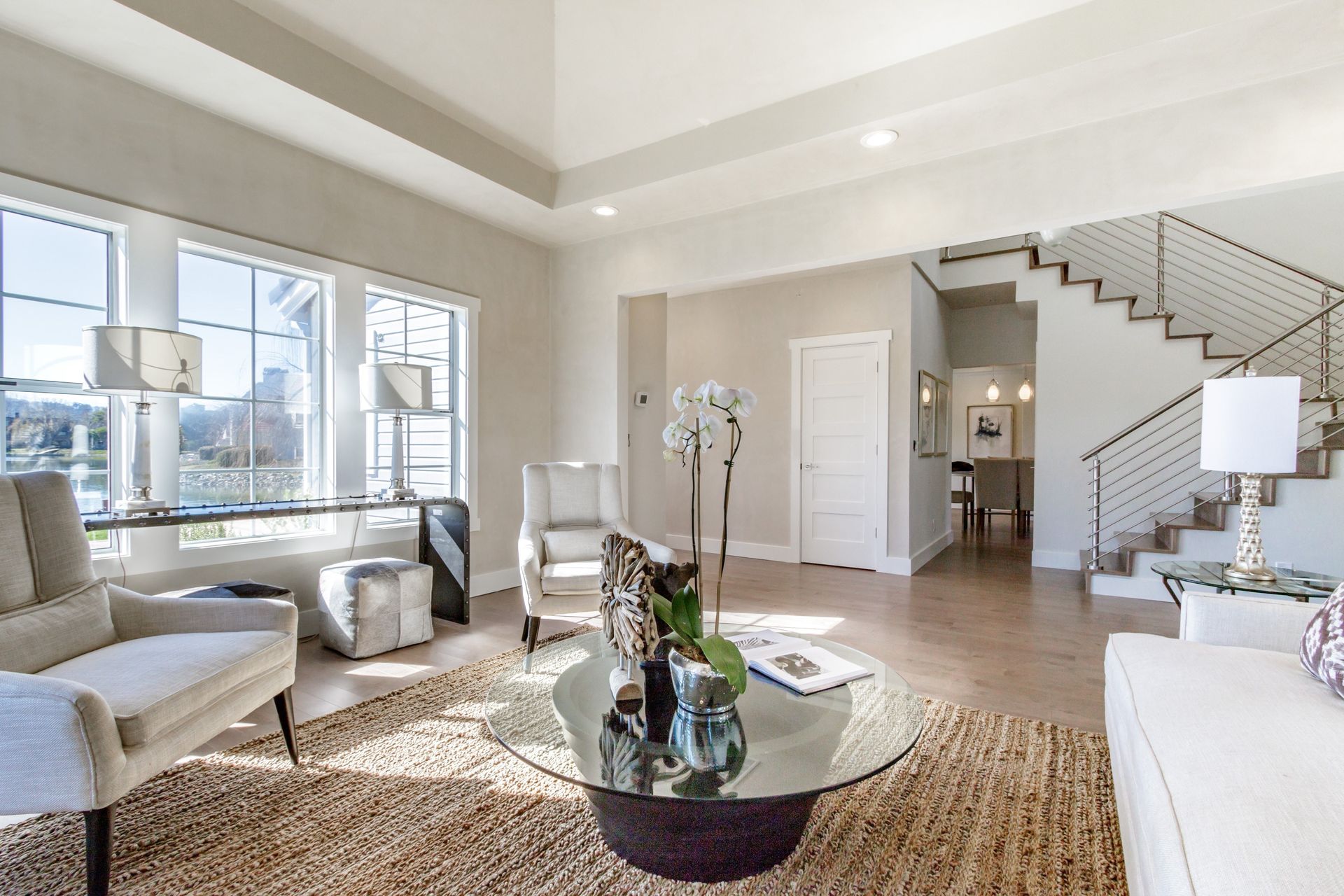 Banister Handrail Ideas to Elevate Your Home’s Style | BuyRailings