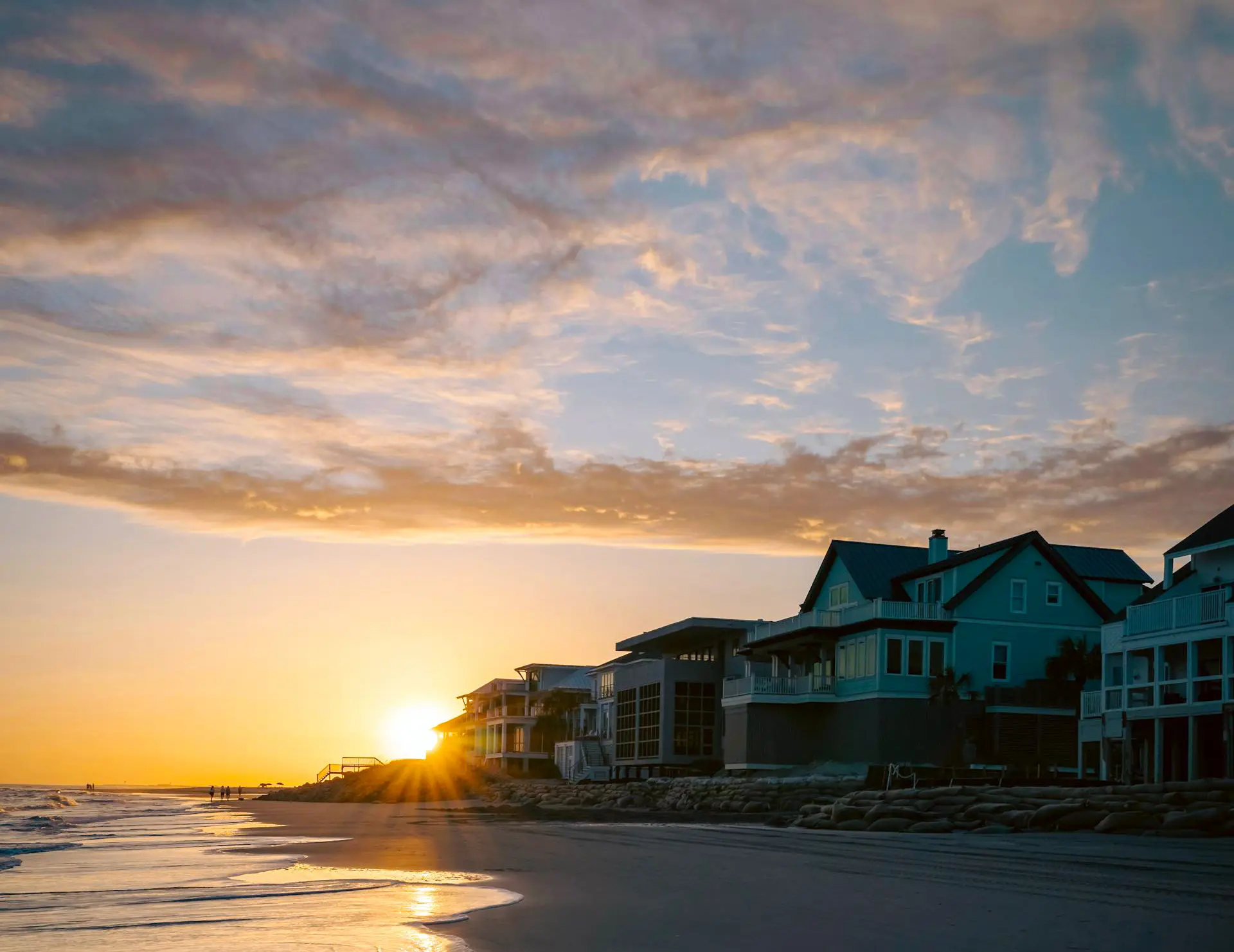 ᑕ ᑐ The Best Railing Options for Coastal Homes